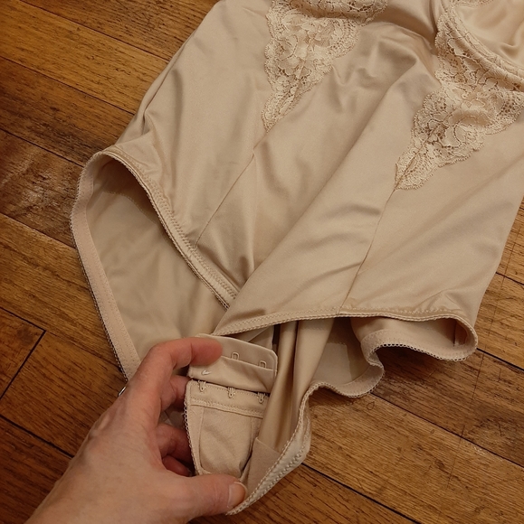 Maidenform | Intimates & Sleepwear | Maidenform Body Shaper | Poshmark